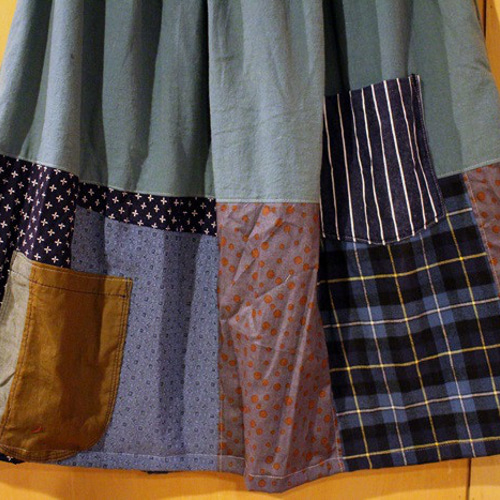 SAYOCAFEハンドメイド、裾パッチワークの大人かわいいスカート SAYOCAFEハンドメイド、裾パッチワークの大人かわいいスカート
