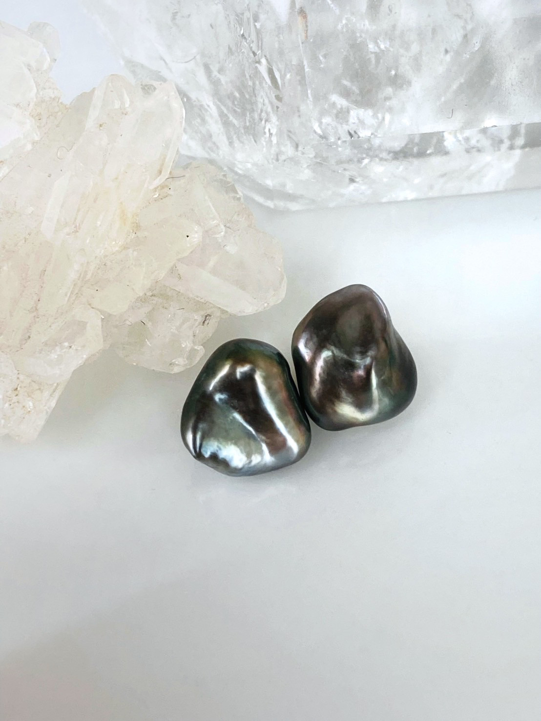 送料無料 バロック パール ピアス k18 国産 真珠 黒蝶真珠 ケシパール ギフト 金属アレルギー ご褒美 プレゼント おしゃれ 日本製 ...