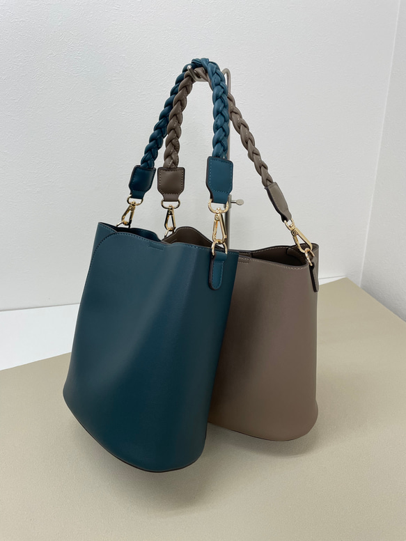 軽量合皮 三つ編みハンドル ハンドバッグ・2col ハンドバッグ Ha-chi☆ 通販 16703861｜Creema(クリーマ)