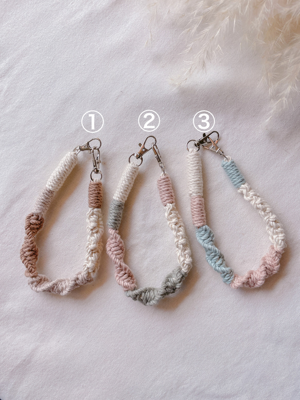 【選べる5色】スマホハンドストラップ/バイカラー/お花/マクラメ/くすみカラー/コットンロープ/スマホストラップ 携帯ストラップ ameri by okinawa 通販 16717693 ...