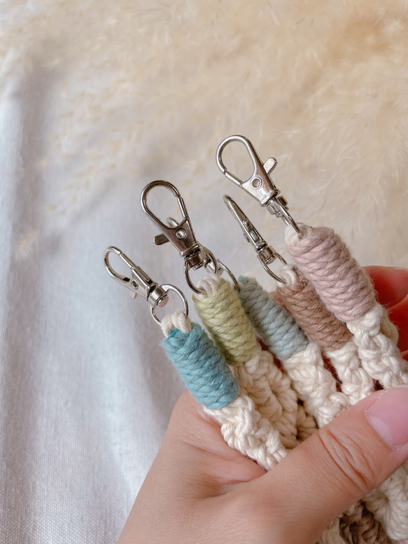 【選べる5色】スマホハンドストラップ/バイカラー/お花/マクラメ/くすみカラー/コットンロープ/スマホストラップ 携帯ストラップ ameri by okinawa 通販 16717693 ...