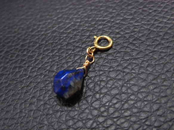 【SALE】【14KGF】ドロップ形ラピスラズリのシンプルチャーム B23￥640→￥500 マスクアクセサリー KAZEYA－かぜやー 通販｜Creema(クリーマ) 16721425
