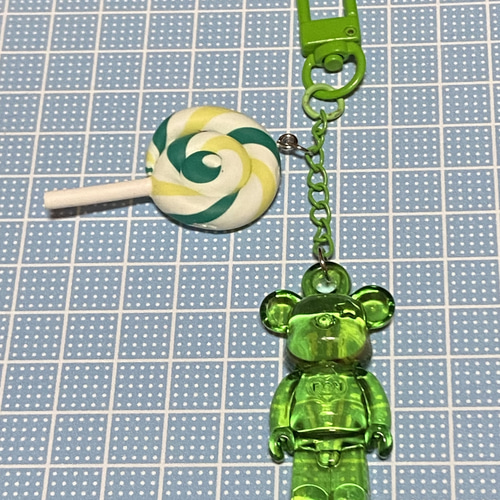 HAND MADE☆キーホルダー(Hand-212)《デコ キーホルダー HAND MADE☆キーホルダー(Hand-212)《デコ キーホルダー
