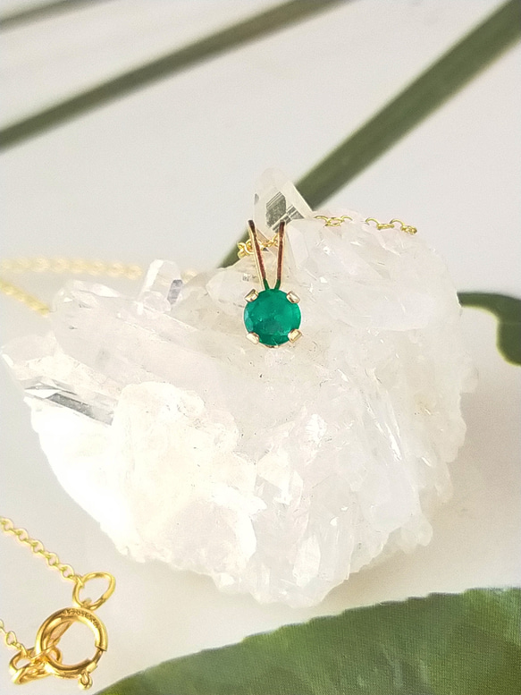 【14kgf】1点もの・極上エメラルドのひと粒ネックレス ネックレス・ペンダント key-of-mind 通販 16743760｜Creema(クリーマ)