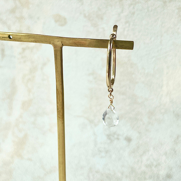 【11月誕生石】ホワイトトパーズ AAA 14kgfイヤーカフ | 透明感 イヤーフック tiny gem room 通販 16766059｜Creema(クリーマ)