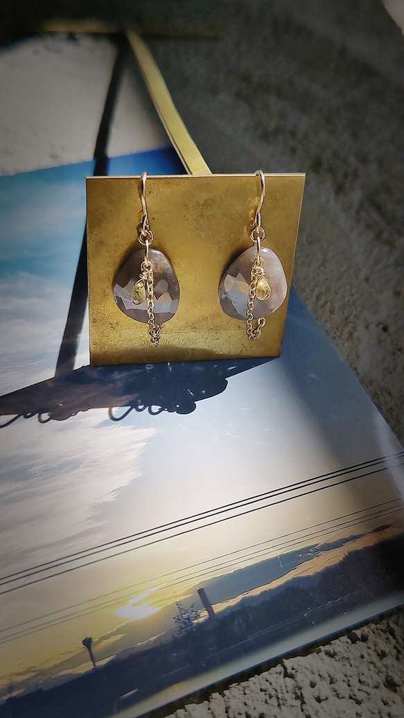 14kgf 天然石 サファイアのピアス【GSPi45】 ピアス（フック・チェーン） OB.Co 通販 16792231｜Creema(クリーマ)