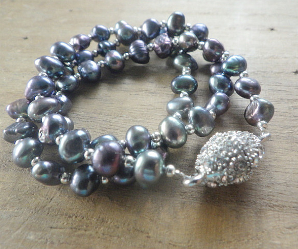 Flesh Pearl Necklace 淡水パールのネックレス ☆ビッグマグネットクラスプ☆黒蝶真珠 バロックパール ネックレス・ペンダント ...