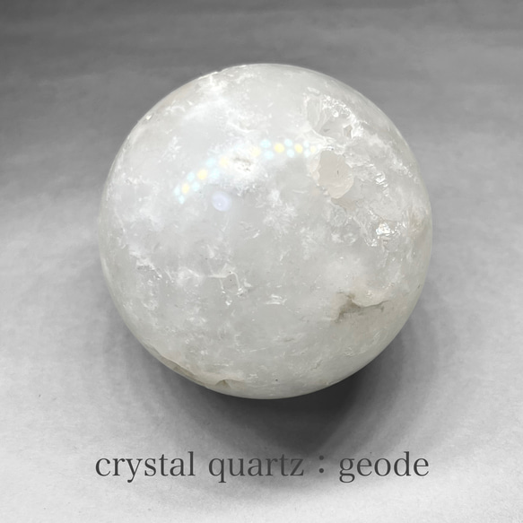 crystal quartz: geode sphere / 水晶ジオードスフィア A 天然石 N.st 通販 16811750｜Creema ...
