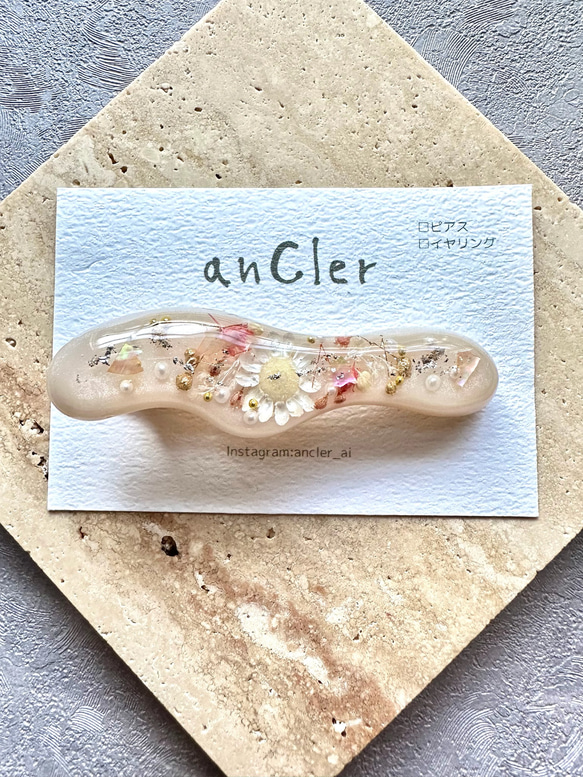ヘアクリップ【MILK】 ヘアクリップ・バナナクリップ anCler アンクレル 通販｜Creema(クリーマ)