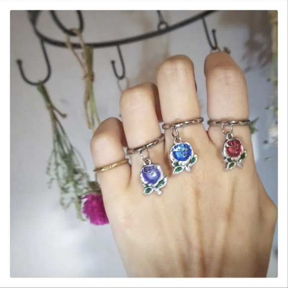 メダイリング バラ 薔薇 リング ゆらゆら スイング シルバーリング バラ 指輪・リング La chaton♡条件達成送料お得 通販 ...