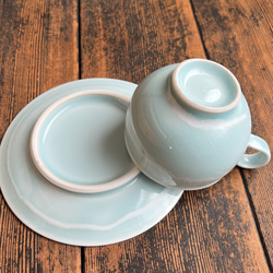 【クラフトコンペ大賞受賞作家がつくる】丁度よい重量感と口当たりの優しい青磁白うずコーヒーカップ＆ソーサー【現品限り】 ティーカップ sou_pottery&bag 通販 16841179 ...