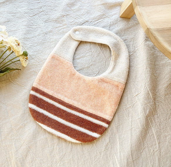 しっかり使える大判タオルスタイ⁂ スタイ・よだれかけ 手づくり小物 ukku. 通販 16872361｜Creema(クリーマ)