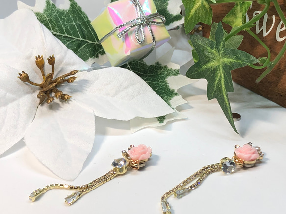 [D035] マグネットピアス ノンホール バラ ガラスストーン イヤリング・ノンホールピアス おとママ 通販 16902844｜Creema ...