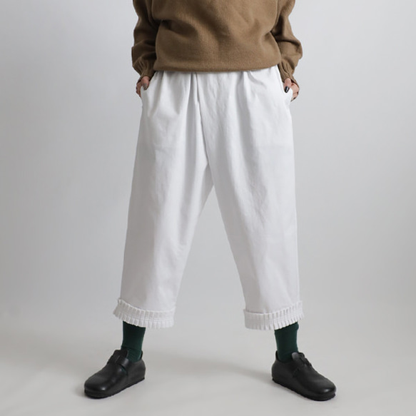 ⁂ラスト1 最終SALE 85cm コットンチノ伸縮ストレッチ生地 タック＆フリル テーパード ペグ パンツ白K24B ロングパンツ ...