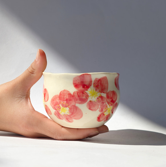 ★即納可能★ ぐい呑み／湯呑み 梅 手びねり C 湯呑み しののめラボ 通販 16963139｜Creema(クリーマ)