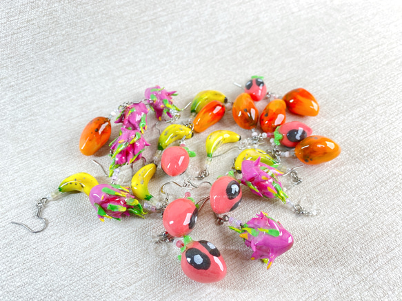 [Rotten Fruit Stand] ル・チュウ風イヤリング ピアス（フック・チェーン） 米米mira 通販｜Creema(クリーマ ...