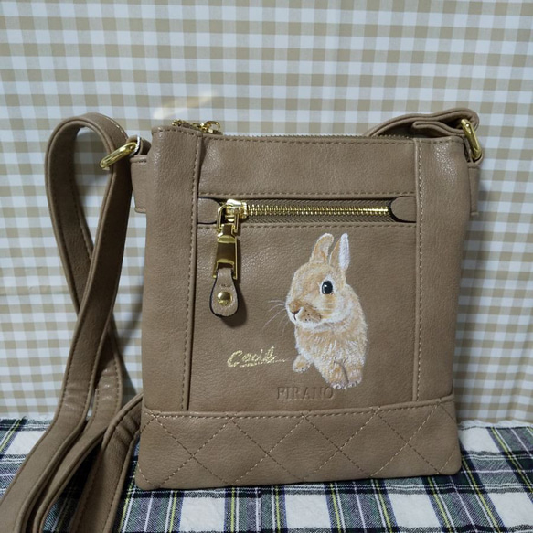 R－716 うさぎの携帯入れポシェットです ポシェット CECIL 通販｜Creema(クリーマ) 17039372