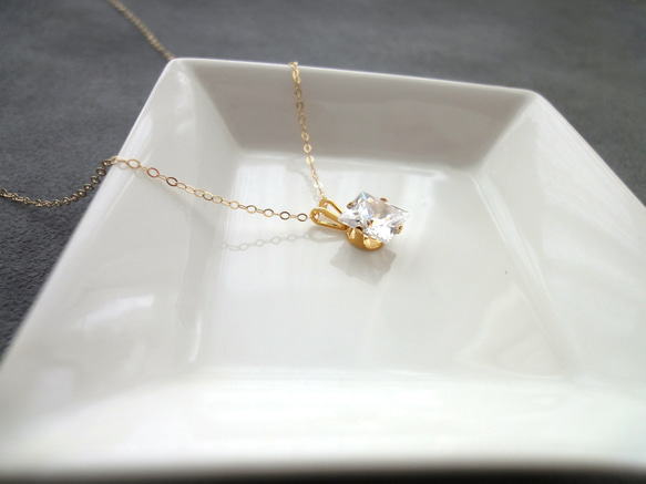 14KGF ネックレス 立て爪 スクエア 10mm キュービックジルコニア ネックレス・ペンダント Humming Bird 通販 17039534｜Creema(クリーマ)
