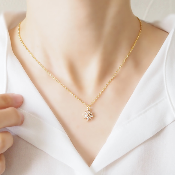 最高級鍍金 14kgpジルコニアフラワーネックレス 14kgfマグネット着脱/サイズ調節可 ネックレス・ペンダント nouneeiy® ノーニー 通販 17055942｜Creema(クリーマ)