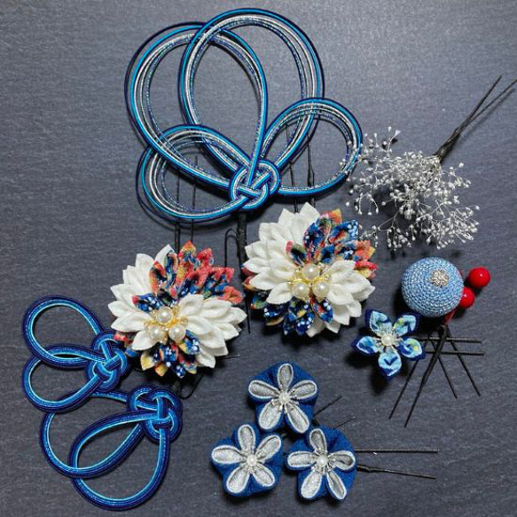 青白の華雅（S028）｜つまみ細工 髪飾り 成人式 卒業式 結婚式 和装 振袖 袴 水引 和玉 ヘアピン つまみ細工の店 優輪 通販 17089565｜Creema(クリーマ)