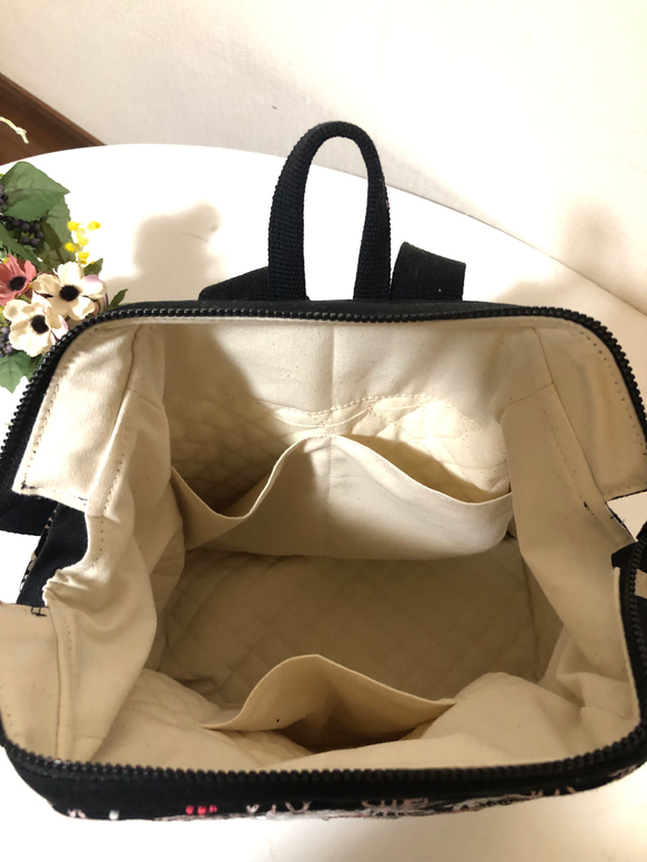 大人のリュック 黒系刺繡 リュック・バックパック tumugi 通販｜Creema(クリーマ) 17113257