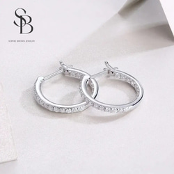 モアッサナイト フープ ピアス キラキラ S925 ラグジュアリー ゴージャス シンプル ウェディング ピアス（フープ） SOPHIE BROWN 通販｜Creema(クリーマ) 17127157