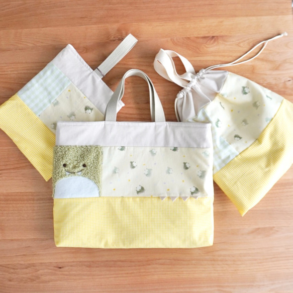 ほのぼの恐竜さんの入園入学セット （レッスンバッグ 体操着入れ 上履き袋） レッスンバッグ rarikuma 通販 17128265 ...