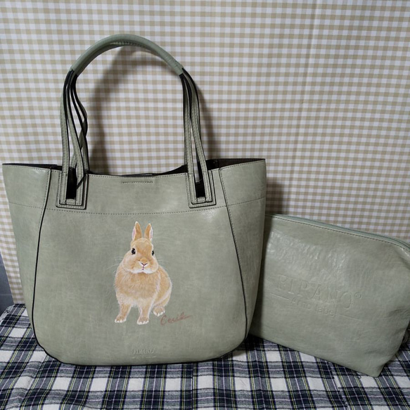 R-717 手描き うさぎのトートバッグ（ミニショルダー付き）です トートバッグ CECIL 通販 17135065｜Creema(クリーマ)