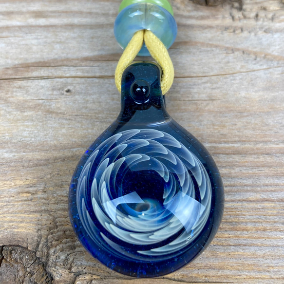 Fume Dot Helix Twist Glass ボロシリケイトガラスペンダント WITF8 ペンダントトップ Sigi3 通販 ...