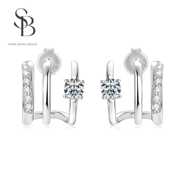 モアッサナイト 3連 ラウンド ハーフフープ ピアスキラキラ S925 ラグジュアリー ゴージャス スタッドピアス ピアス（スタッド・一粒） SOPHIE BROWN 通販｜Creema ...