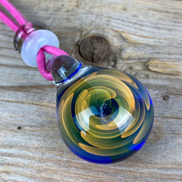 Fume Dot Helix Twist Glass ボロシリケイトガラスペンダント WITF9 ペンダントトップ Sigi3 通販 ...
