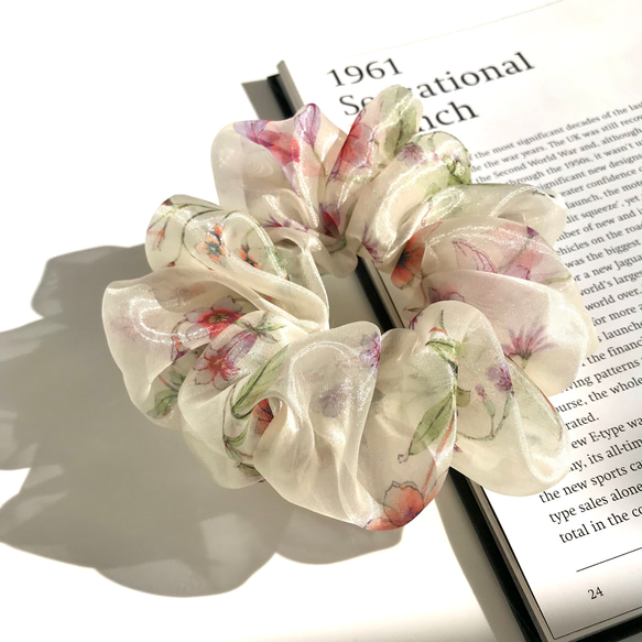 春色新作2024 Crema限定作品【花あつめ 春のワルツ】おしゃれな大人のためのオーガンジーシュシュ シュシュ Tiare 8 通販 17150823｜Creema(クリーマ)