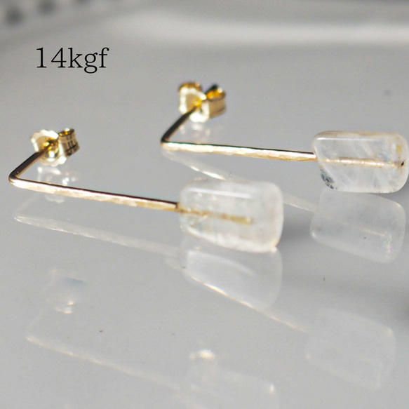 14kgf レインボームーンストーン 槌目模様 イヤリング ピアス ノンホールピアス シンプル ゴールド 卒業式 入学式 イヤリング・ノンホールピアス i.f(いふ) 通販｜Creema(クリーマ)