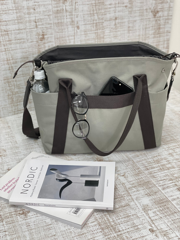 撥水加工 A4 収納多数 充実インバッグ ショルダー付き バッグ・グレー ショルダーバッグ Ha-chi☆ 通販 17207630｜Creema(クリーマ)