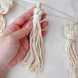 マクラメ梅結びガーランド/マクラメガーランド/ナチュラルインテリア/梅結び/ひな祭り/正月飾り ガーランド ameri by okinawa 通販 17211180｜Creema(クリーマ)