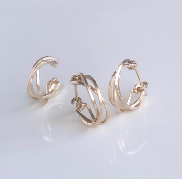 【イヤーカフ・ピアス2点セット】14kgf 3連 diagonal キャッチレスピアス ピアス（フープ） f accessory 通販 17213263｜Creema(クリーマ)
