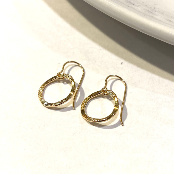 【14K GOLD FILLED】P1941.2mmmX11mm 柄HOOP フープ フック 14KGF ピアス（フープ） Zoé+ 通販 17273903｜Creema(クリーマ)