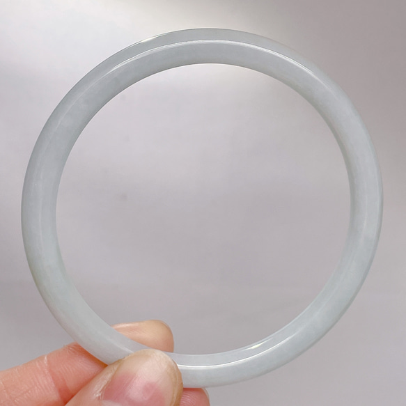 【新入荷】本翡翠保証‼️天然翡翠細目バングル 内径約57.1mm 鑑定書付 バングル・リストバンド Aska翡翠卸屋 通販 17275195 ...