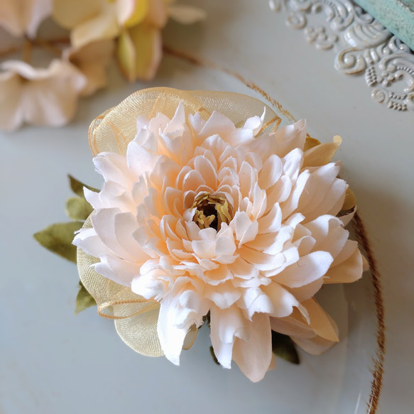 Creema限定 コサージュ・髪飾り兼用 G-27 コサージュ estilo 通販 17290828｜Creema(クリーマ)