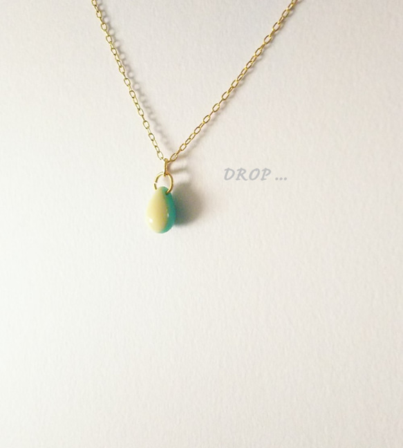 d80-G114【ターコイズグリーン】チェコドロップのシンプルネックレス ネックレス・ペンダント DROP...【納期最大1週間】 通販｜Creema(クリーマ) 17292905
