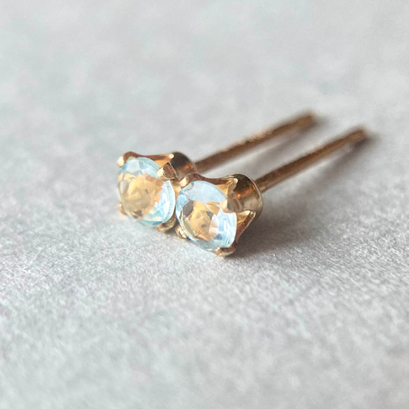 【藍玉】アクアマリンのスタッドピアス【3mm 14KGF】 ピアス（スタッド・一粒） Pierre 通販 17306793｜Creema(クリーマ)