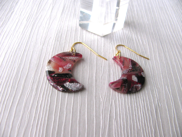 Red half-moon pierce ピアス（フープ） LEA 通販 17310262｜Creema(クリーマ)