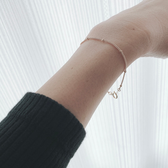 《14kgf》ステーションチェーンブレスレット ビーズチェーン 内径15cm/16cm ゴールドフィルド 刻印あり 華奢 ブレスレット haru 通販 17331013｜Creema(クリーマ)