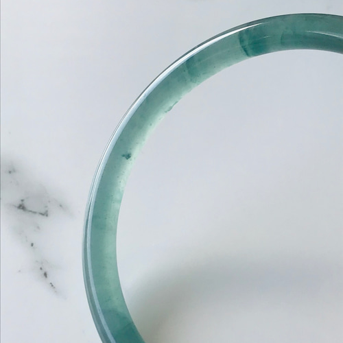 B3010-035】ジェイド 翡翠 ヒスイ バングル 一点もの 希少 B3010-035】ジェイド 翡翠 ヒスイ バングル 一点もの 希少