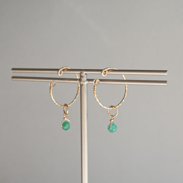 14kgf/5月誕生石 エメラルド 小さな一粒チャーム 痛くないイヤリング 上品 シンプル 華奢 小さい ギフト イヤリング・ノンホールピアス i.f(いふ) 通販 17342719 ...