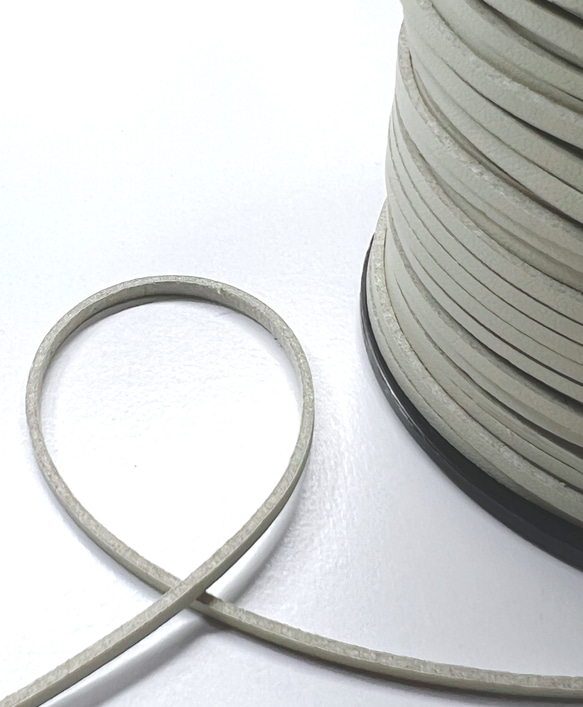 3mm幅【3メートル単位】ベージュ 韓国製 フェイクレザーコード 革紐 PUレザー ひも・コード 資材屋 beauciel 土日祝休み 通販 17399904｜Creema(クリーマ)