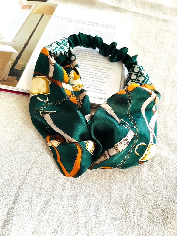 「creema限定」 スカーフで作った大人クロスヘアターバン＊グリーン ヘアバンド・ターバン n.couleur 通販 17425967｜Creema(クリーマ)