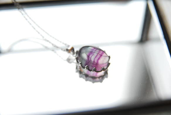 ストライプフローライトの枠付きネックレス no.2 14kgf ネックレス・ペンダント Ayako's 通販 17448694｜Creema(クリーマ)