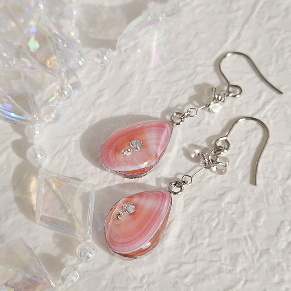 ピンク色の貝♡桜貝ピアス・イヤリング(金属アレルギー対応) ピアス（フック・チェーン） ＊Ayu＊accessory 通販 17497844 ...