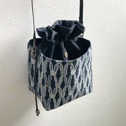 ⚮̈ミナペルホネン pomppia navy ネリオバッグ あおり巾着バッグ ショルダーバッグ hanahana314 通販｜Creema ...